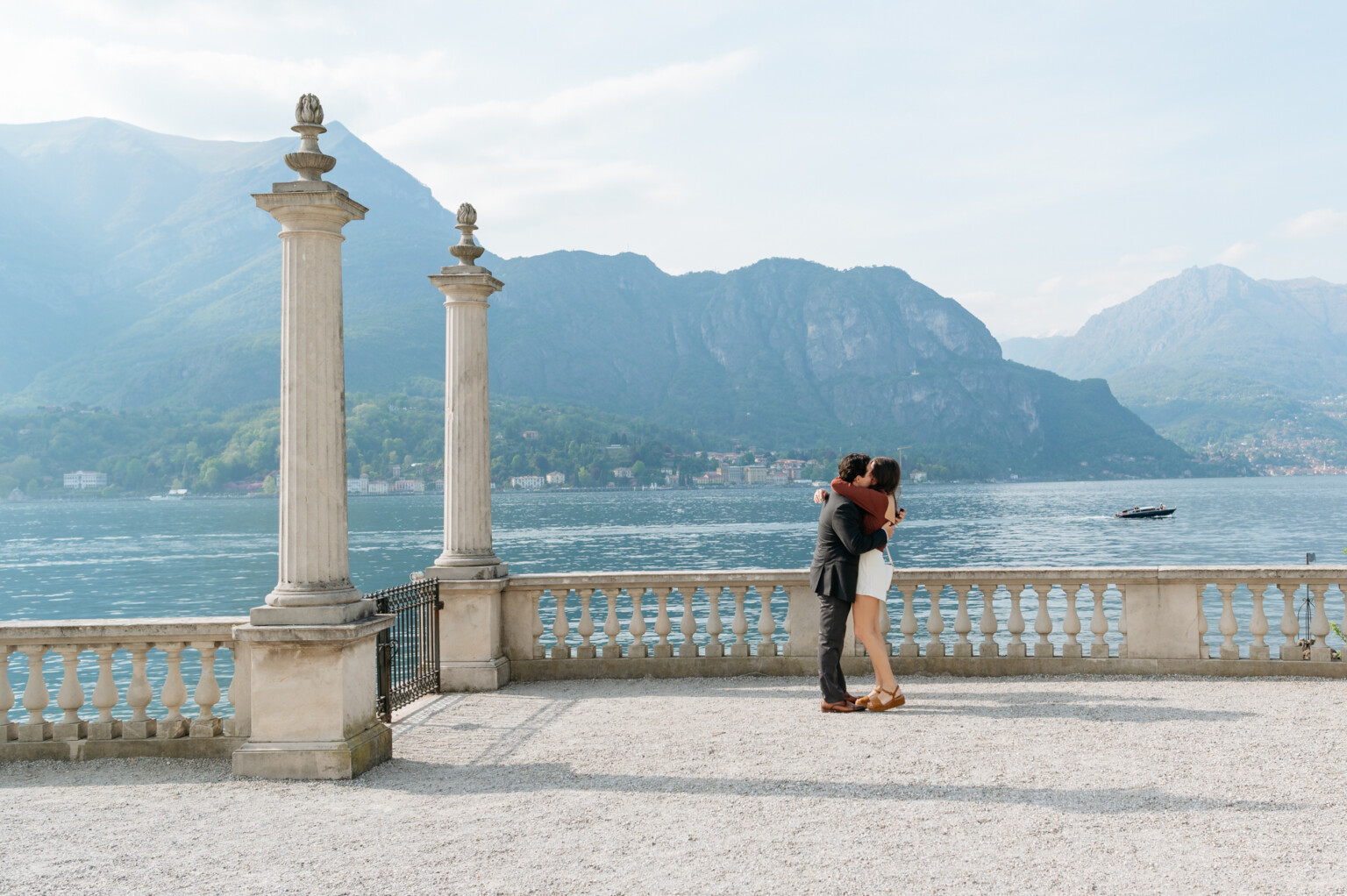 Proposal photoshoot in Bellagio for a surprise wedding proposal!